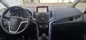 Black Opel Zafira Tourer 2015 in Jonava, with an engine capacity of 1.60 L and mileage of 237 thousand km for 5950 €, photo 11 on AUTOMOTO.COM.LV