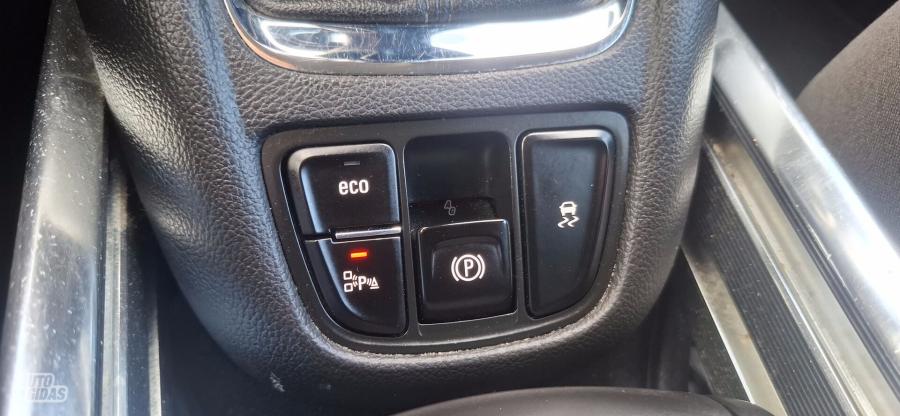 Black Opel Zafira Tourer 2015 in Jonava, with an engine capacity of 1.60 L and mileage of 237 thousand km for 5950 €, photo 15 on AUTOMOTO.COM.LV