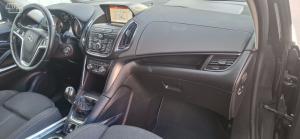 Black Opel Zafira Tourer 2015 in Jonava, with an engine capacity of 1.60 L and mileage of 237 thousand km for 5950 €, photo 19 on AUTOMOTO.COM.LV