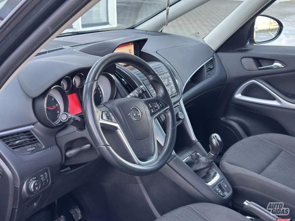 Melns Opel Zafira Tourer 2015 Viļņa, ar dzinēja tilpumu 1.60 L un nobraukumu 306 tūkst. km par 4000 €, foto 8 vietnē AUTOMOTO.COM.LV