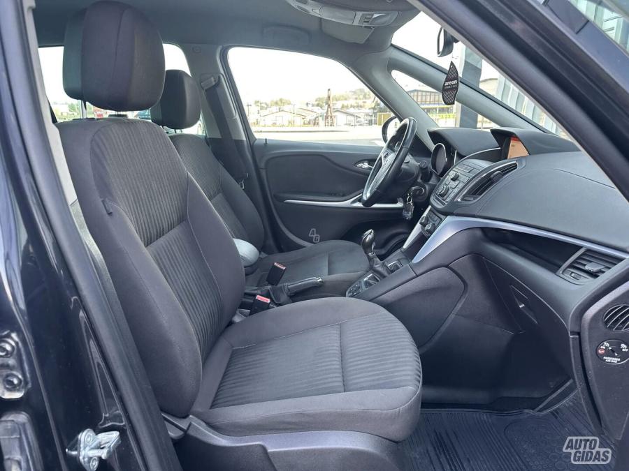 Melns Opel Zafira Tourer 2015 Viļņa, ar dzinēja tilpumu 1.60 L un nobraukumu 306 tūkst. km par 4000 €, foto 14 vietnē AUTOMOTO.COM.LV