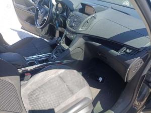 Melns Opel Zafira Tourer 2015 Viļņa, ar dzinēja tilpumu 1.60 L un nobraukumu 171 tūkst. km par 4500 €, foto 9 vietnē AUTOMOTO.COM.LV