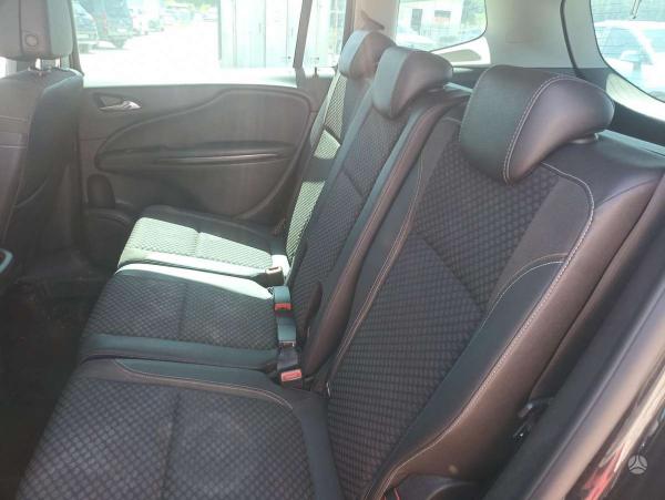 Черный Опель Zafira Tourer 2015 в Вильнюс, объемом двигателя 1.60 л и пробегом 171 тыс. км за 4500 €, фото 10 на AUTOMOTO.COM.LV
