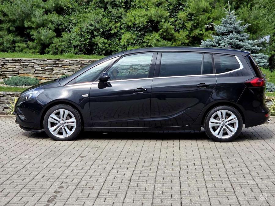 Черный Опель Zafira Tourer 2015 в Кедайняй, объемом двигателя 1.96 л и пробегом 199 тыс. км за 6650 €, фото 6 на AUTOMOTO.COM.LV