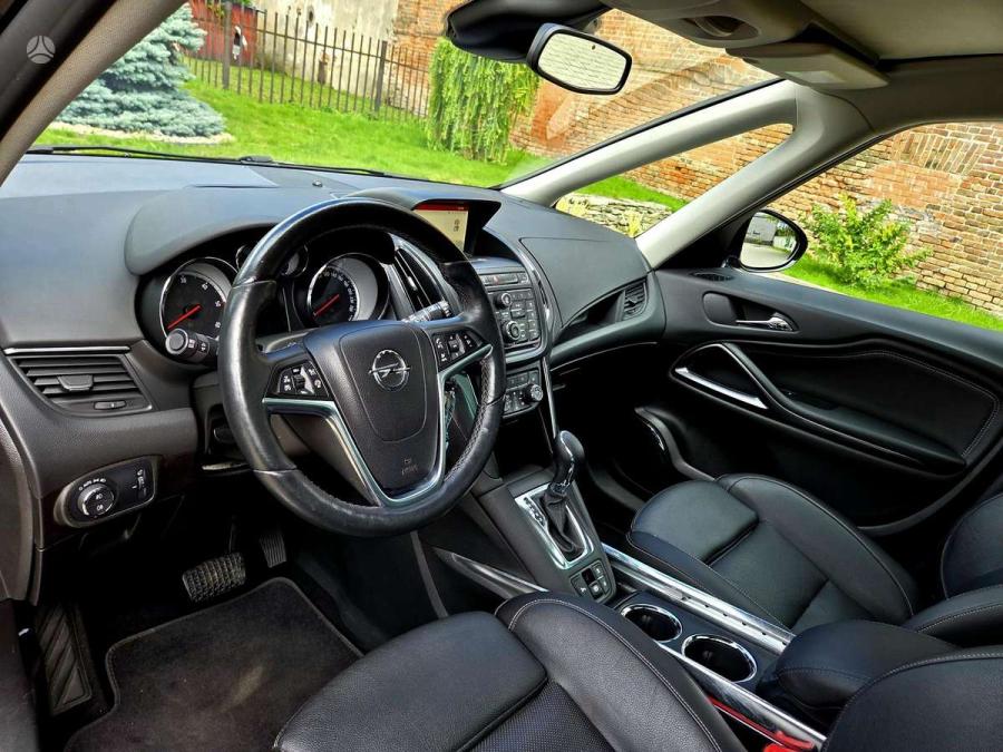 Черный Опель Zafira Tourer 2015 в Кедайняй, объемом двигателя 1.96 л и пробегом 199 тыс. км за 6650 €, фото 32 на AUTOMOTO.COM.LV