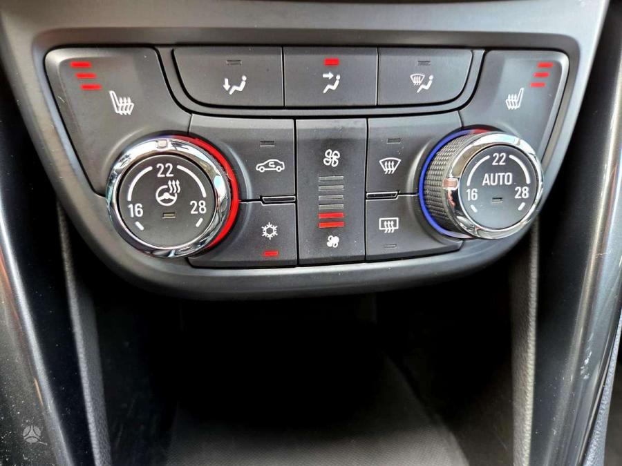 Черный Опель Zafira Tourer 2015 в Кедайняй, объемом двигателя 1.96 л и пробегом 199 тыс. км за 6650 €, фото 40 на AUTOMOTO.COM.LV