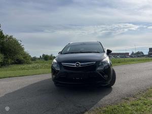 Melns Opel Zafira Tourer 2015 Šauļi, ar dzinēja tilpumu 1.60 L un nobraukumu 259 tūkst. km par 4850 €, foto 3 vietnē AUTOMOTO.COM.LV