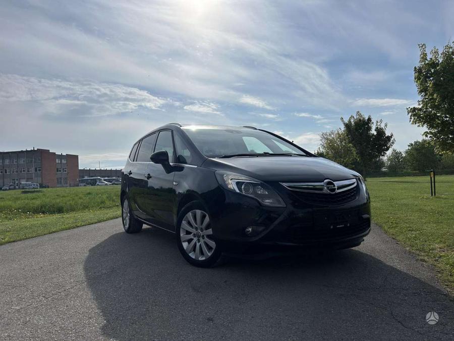 Melns Opel Zafira Tourer 2015 Šauļi, ar dzinēja tilpumu 1.60 L un nobraukumu 259 tūkst. km par 4850 €, foto 4 vietnē AUTOMOTO.COM.LV