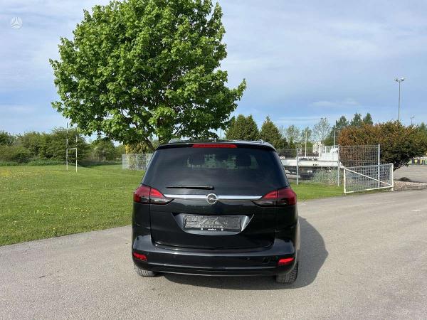 Melns Opel Zafira Tourer 2015 Šauļi, ar dzinēja tilpumu 1.60 L un nobraukumu 259 tūkst. km par 4850 €, foto 5 vietnē AUTOMOTO.COM.LV