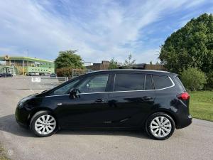 Melns Opel Zafira Tourer 2015 Šauļi, ar dzinēja tilpumu 1.60 L un nobraukumu 259 tūkst. km par 4850 €, foto 9 vietnē AUTOMOTO.COM.LV