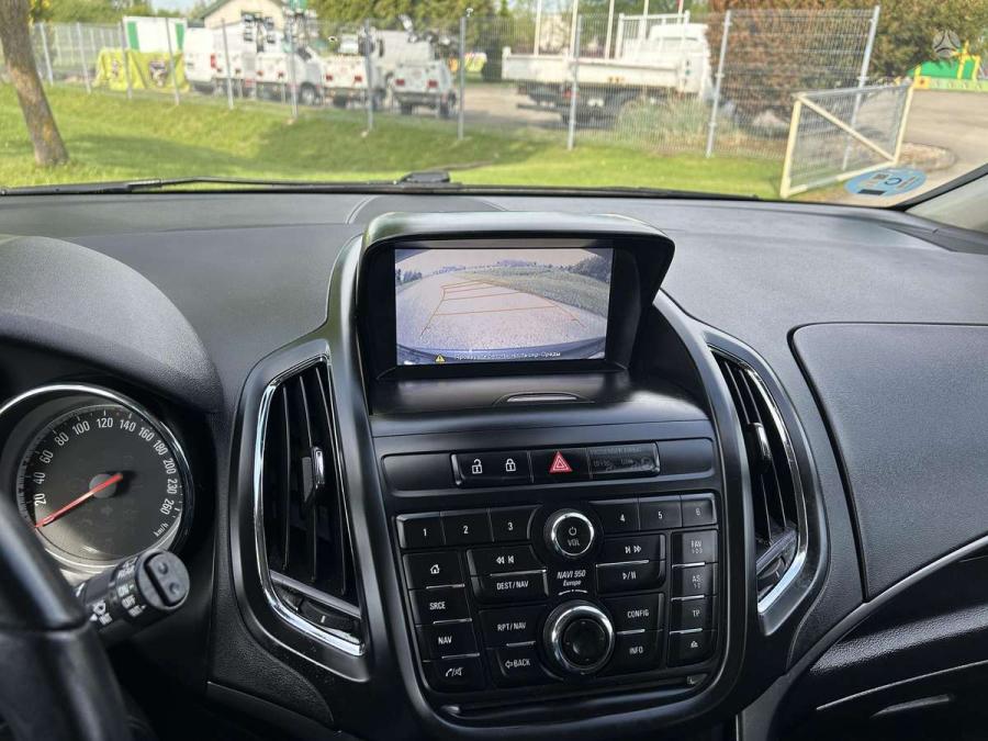 Melns Opel Zafira Tourer 2015 Šauļi, ar dzinēja tilpumu 1.60 L un nobraukumu 259 tūkst. km par 4850 €, foto 16 vietnē AUTOMOTO.COM.LV
