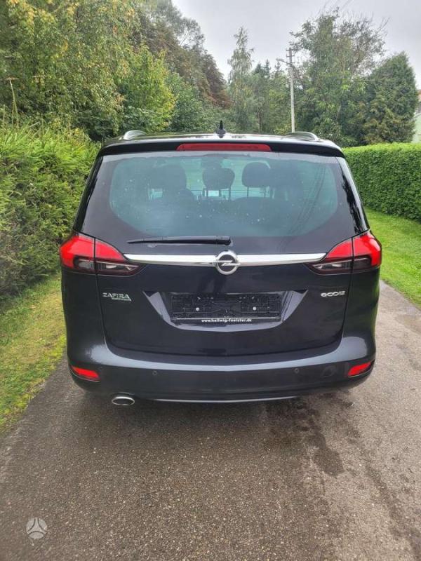 Melns Opel Zafira Tourer 2015 Vilkaviškis, ar dzinēja tilpumu 1.96 L un nobraukumu 178 tūkst. km par 5400 €, foto 4 vietnē AUTOMOTO.COM.LV