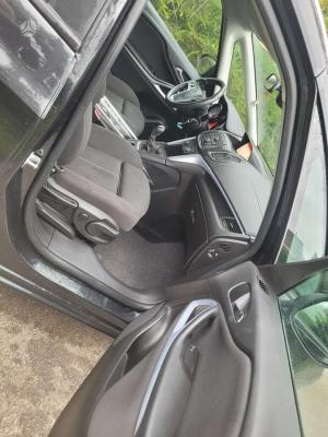 Black Opel Zafira Tourer 2015 in Vilkaviskis, with an engine capacity of 1.96 L and mileage of 178 thousand km for 5400 €, photo 6 on AUTOMOTO.COM.LV