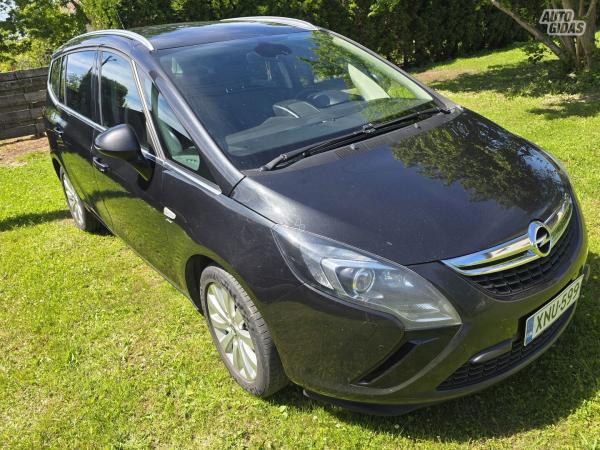 Черный Опель Zafira Tourer 2016 в Мажейкяй, объемом двигателя 2.00 л и пробегом 359 тыс. км за 4700 €, фото 4 на AUTOMOTO.COM.LV