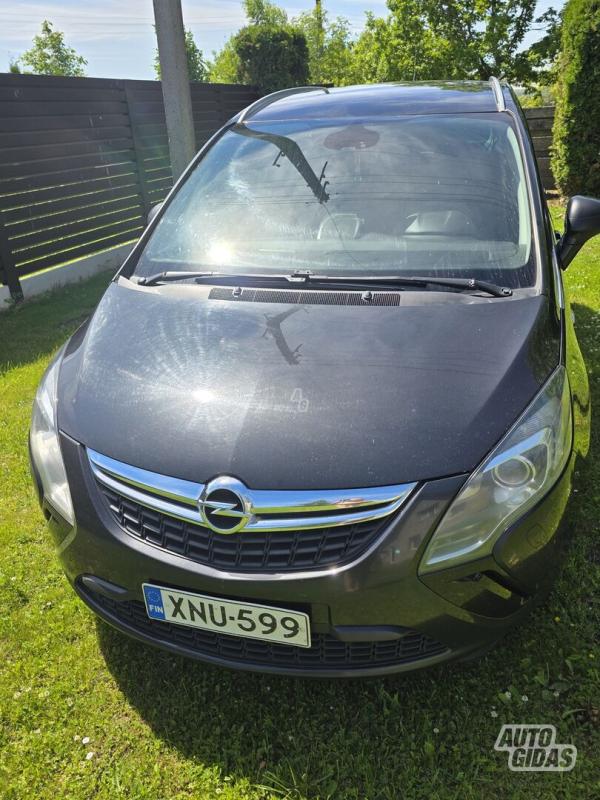 Черный Опель Zafira Tourer 2016 в Мажейкяй, объемом двигателя 2.00 л и пробегом 359 тыс. км за 4700 €, фото 5 на AUTOMOTO.COM.LV
