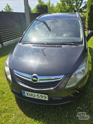 Black Opel Zafira Tourer 2016 in Mazeikiai, with an engine capacity of 2.00 L and mileage of 359 thousand km for 4700 €, photo 6 on AUTOMOTO.COM.LV