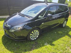 Black Opel Zafira Tourer 2016 in Mazeikiai, with an engine capacity of 2.00 L and mileage of 359 thousand km for 4700 €, photo 7 on AUTOMOTO.COM.LV