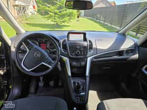 Black Opel Zafira Tourer 2016 in Mazeikiai, with an engine capacity of 2.00 L and mileage of 359 thousand km for 4700 €, photo 8 on AUTOMOTO.COM.LV