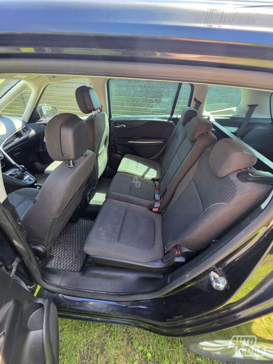 Black Opel Zafira Tourer 2016 in Mazeikiai, with an engine capacity of 2.00 L and mileage of 359 thousand km for 4700 €, photo 9 on AUTOMOTO.COM.LV
