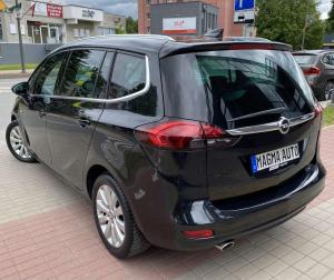 Black Opel Zafira Tourer 2016 in Marijampole, with an engine capacity of 1.96 L and mileage of 272 thousand km for 7250 €, photo 5 on AUTOMOTO.COM.LV