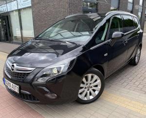 Black Opel Zafira Tourer 2016 in Marijampole, with an engine capacity of 1.96 L and mileage of 272 thousand km for 7250 €, photo 7 on AUTOMOTO.COM.LV