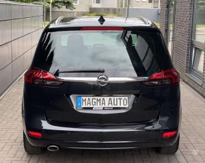 Black Opel Zafira Tourer 2016 in Marijampole, with an engine capacity of 1.96 L and mileage of 272 thousand km for 7250 €, photo 16 on AUTOMOTO.COM.LV