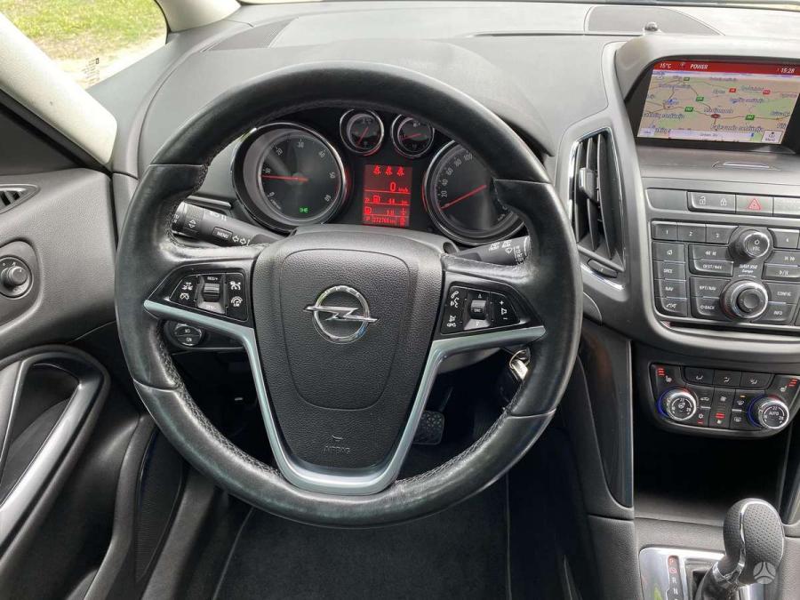 Black Opel Zafira Tourer 2016 in Marijampole, with an engine capacity of 1.96 L and mileage of 272 thousand km for 7250 €, photo 18 on AUTOMOTO.COM.LV