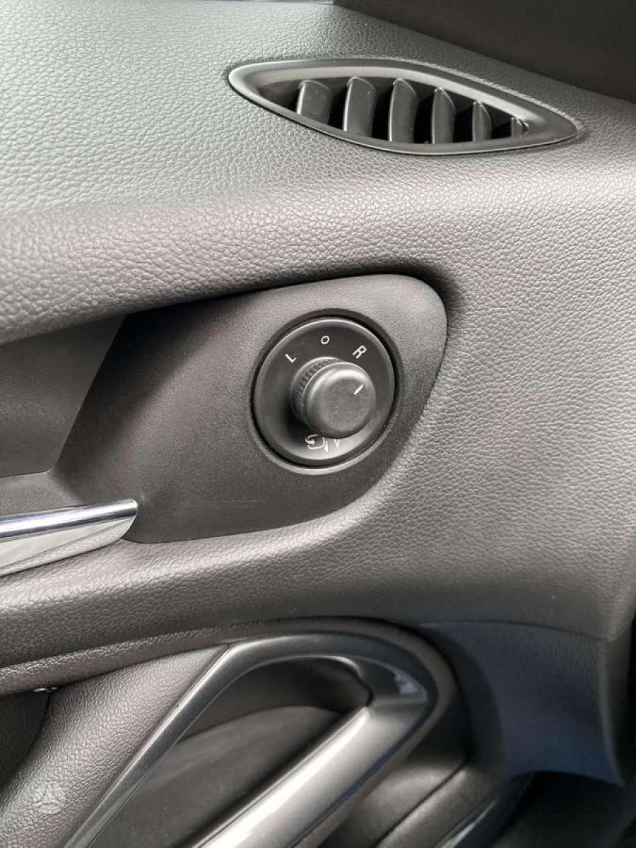 Black Opel Zafira Tourer 2016 in Marijampole, with an engine capacity of 1.96 L and mileage of 272 thousand km for 7250 €, photo 19 on AUTOMOTO.COM.LV