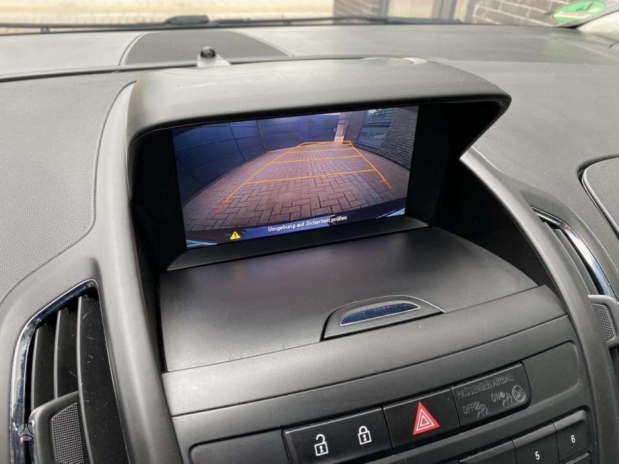 Black Opel Zafira Tourer 2016 in Marijampole, with an engine capacity of 1.96 L and mileage of 272 thousand km for 7250 €, photo 28 on AUTOMOTO.COM.LV