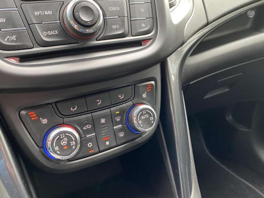 Black Opel Zafira Tourer 2016 in Marijampole, with an engine capacity of 1.96 L and mileage of 272 thousand km for 7250 €, photo 30 on AUTOMOTO.COM.LV