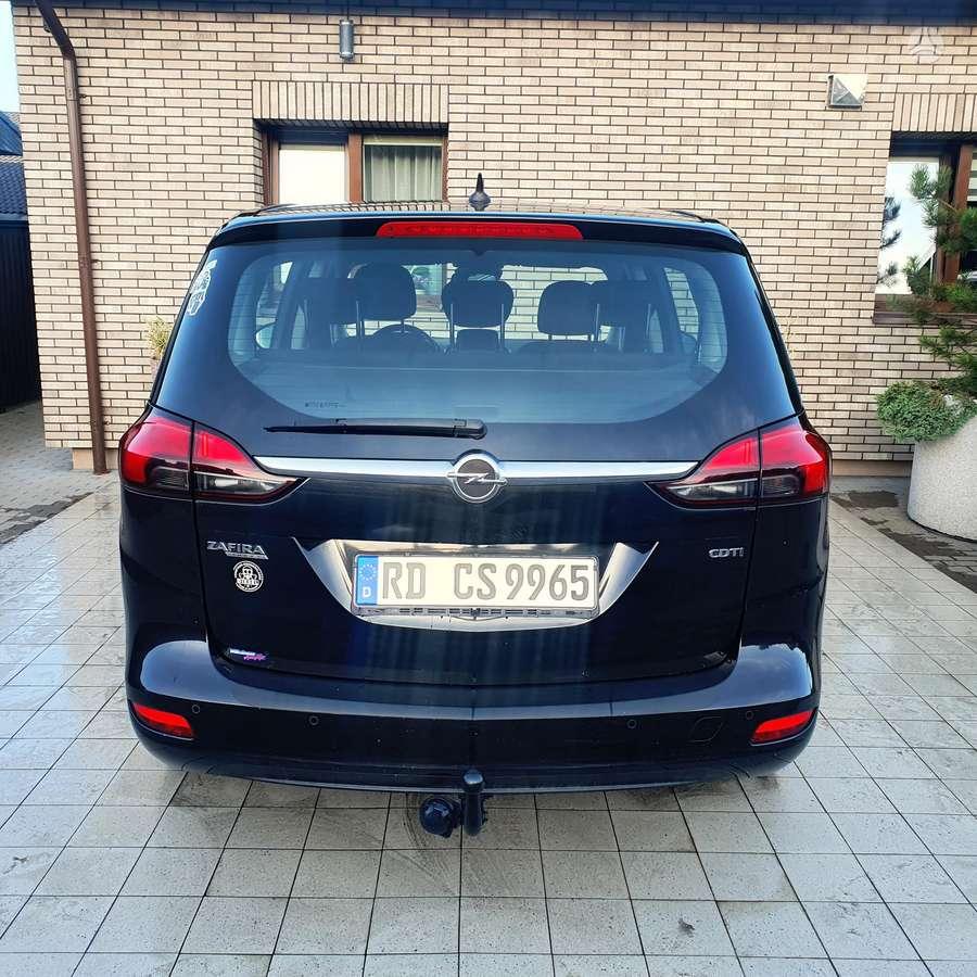 Black Opel Zafira Tourer 2016 in Klaipeda, with an engine capacity of 1.60 L and mileage of 195 thousand km for 6190 €, photo 6 on AUTOMOTO.COM.LV