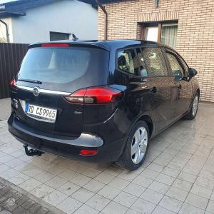 Black Opel Zafira Tourer 2016 in Klaipeda, with an engine capacity of 1.60 L and mileage of 195 thousand km for 6190 €, photo 7 on AUTOMOTO.COM.LV
