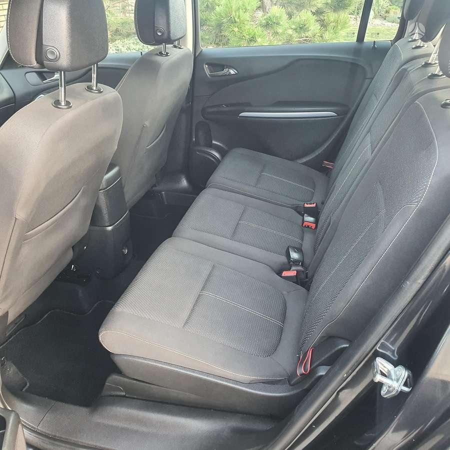 Black Opel Zafira Tourer 2016 in Klaipeda, with an engine capacity of 1.60 L and mileage of 195 thousand km for 6190 €, photo 10 on AUTOMOTO.COM.LV