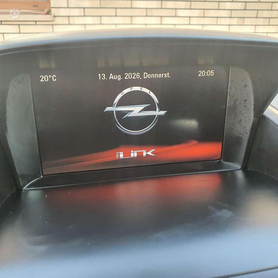 Black Opel Zafira Tourer 2016 in Klaipeda, with an engine capacity of 1.60 L and mileage of 195 thousand km for 6190 €, photo 14 on AUTOMOTO.COM.LV