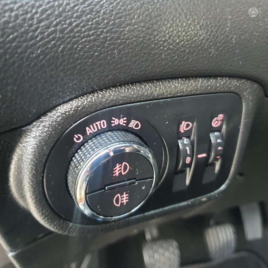 Black Opel Zafira Tourer 2016 in Klaipeda, with an engine capacity of 1.60 L and mileage of 195 thousand km for 6190 €, photo 21 on AUTOMOTO.COM.LV