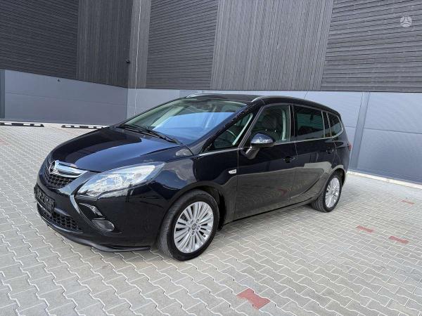 Черный Опель Zafira Tourer 2016 в Шяуляй, объемом двигателя 1.60 л и пробегом 240 тыс. км за 5150 €, фото 1 на AUTOMOTO.COM.LV