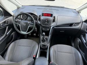 Melns Opel Zafira Tourer 2016 Šauļi, ar dzinēja tilpumu 1.60 L un nobraukumu 240 tūkst. km par 5150 €, foto 16 vietnē AUTOMOTO.COM.LV