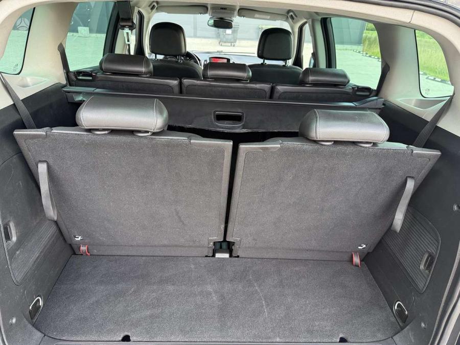 Melns Opel Zafira Tourer 2016 Šauļi, ar dzinēja tilpumu 1.60 L un nobraukumu 240 tūkst. km par 5150 €, foto 21 vietnē AUTOMOTO.COM.LV
