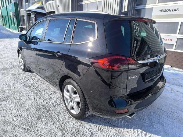 Melns Opel Zafira Tourer 2017 Joniškis, ar dzinēja tilpumu 2.00 L un nobraukumu 225 tūkst. km par 7050 €, foto 3 vietnē AUTOMOTO.COM.LV