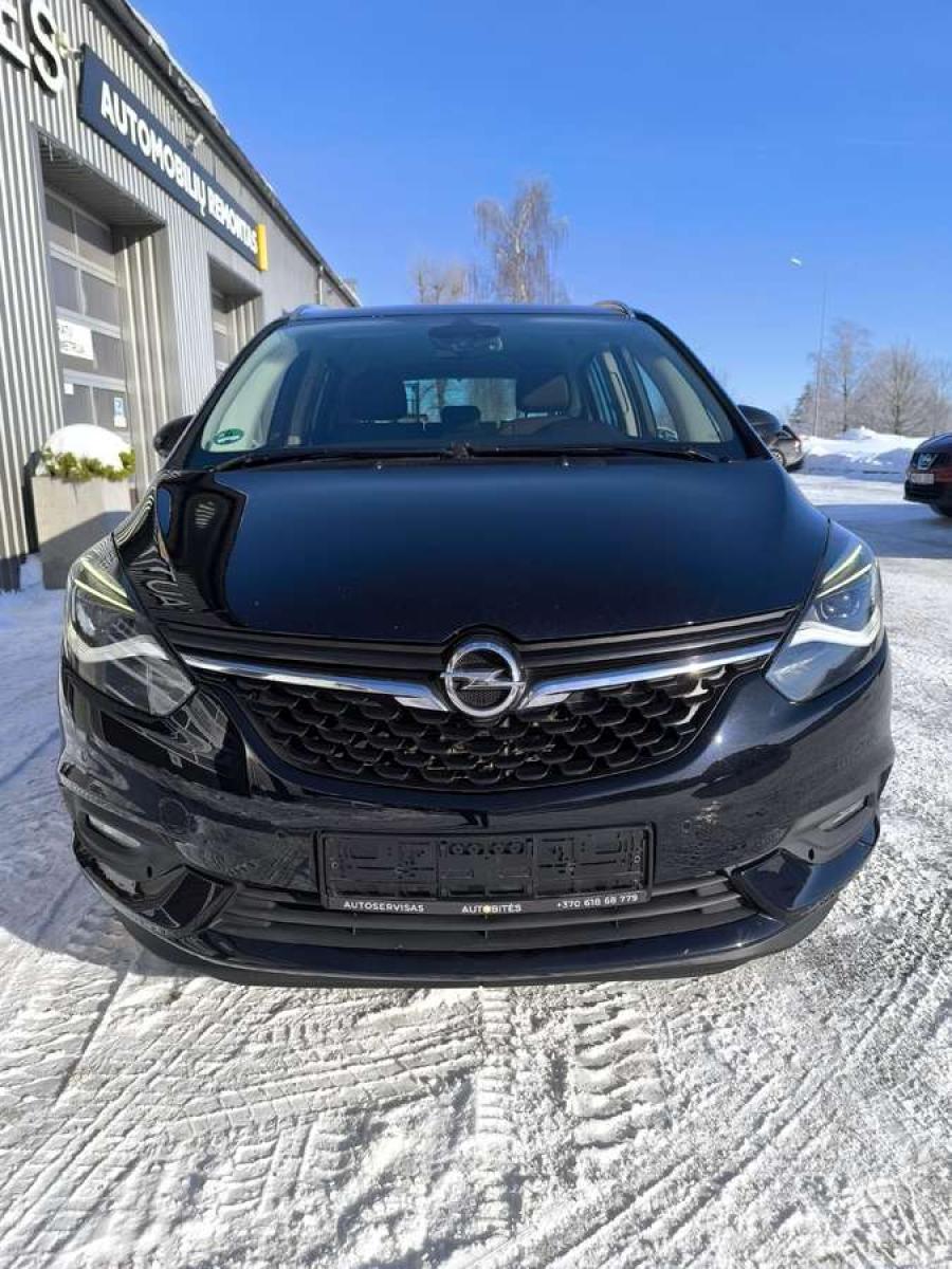 Black Opel Zafira Tourer 2017 in Joniskis, with an engine capacity of 2.00 L and mileage of 225 thousand km for 7050 €, photo 11 on AUTOMOTO.COM.LV