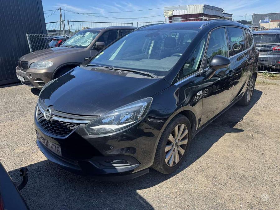 Черный Опель Zafira Tourer 2017 в Каунас, объемом двигателя 1.60 л и пробегом 250 тыс. км за 5250 €, фото 1 на AUTOMOTO.COM.LV