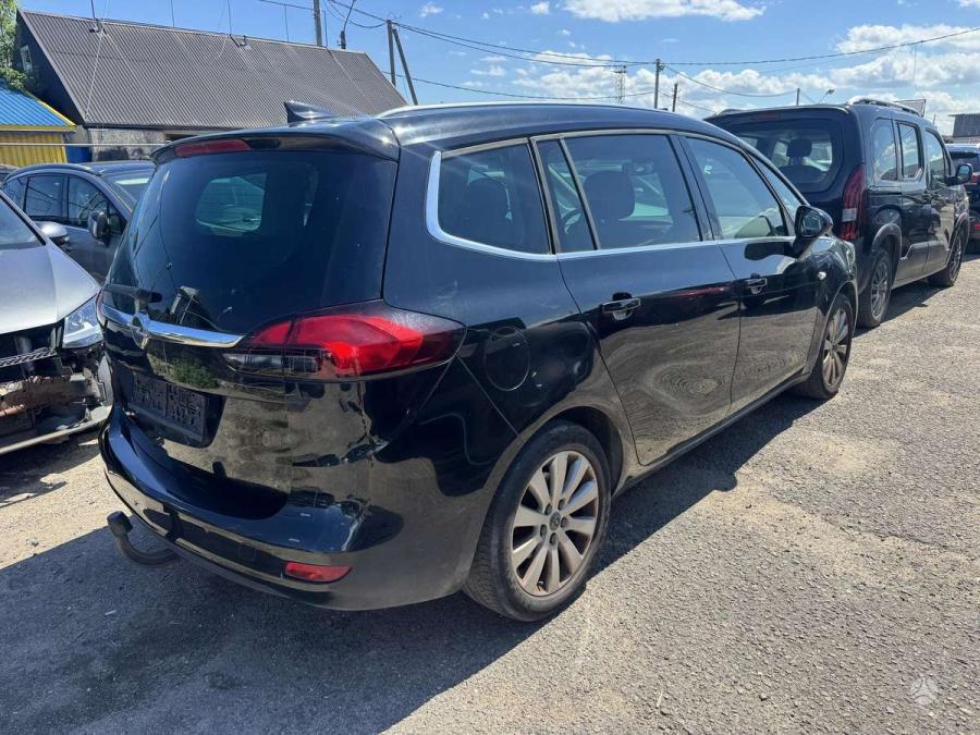Черный Опель Zafira Tourer 2017 в Каунас, объемом двигателя 1.60 л и пробегом 250 тыс. км за 5250 €, фото 5 на AUTOMOTO.COM.LV