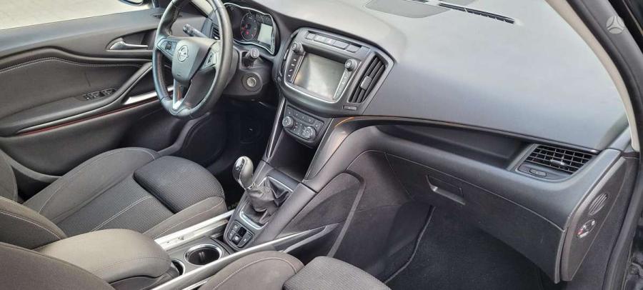 Melns Opel Zafira Tourer 2017 Šauļi, ar dzinēja tilpumu 1.96 L un nobraukumu 223 tūkst. km par 6999 €, foto 18 vietnē AUTOMOTO.COM.LV