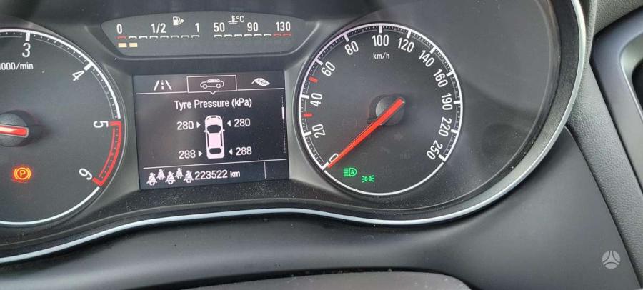 Melns Opel Zafira Tourer 2017 Šauļi, ar dzinēja tilpumu 1.96 L un nobraukumu 223 tūkst. km par 6999 €, foto 30 vietnē AUTOMOTO.COM.LV