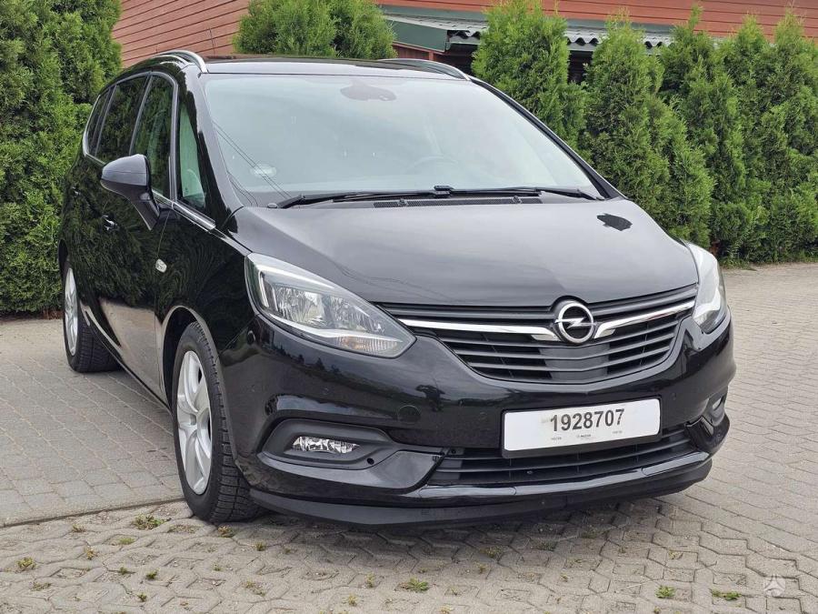 Черный Опель Zafira Tourer 2017 в Кретинга, объемом двигателя 1.96 л и пробегом 304 тыс. км за 7999 €, фото 3 на AUTOMOTO.COM.LV