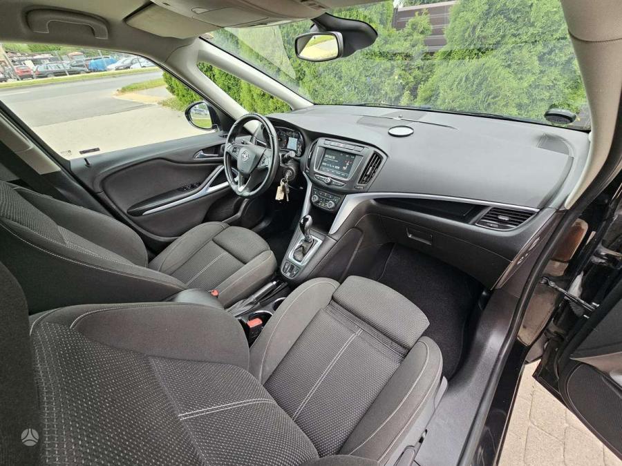 Черный Опель Zafira Tourer 2017 в Кретинга, объемом двигателя 1.96 л и пробегом 304 тыс. км за 7999 €, фото 23 на AUTOMOTO.COM.LV