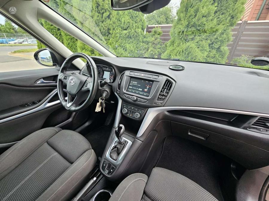 Черный Опель Zafira Tourer 2017 в Кретинга, объемом двигателя 1.96 л и пробегом 304 тыс. км за 7999 €, фото 24 на AUTOMOTO.COM.LV