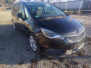 Melns Opel Zafira Tourer 2018 Utena, ar dzinēja tilpumu 1.60 L un nobraukumu 91 tūkst. km par 10750 €, foto 9 vietnē AUTOMOTO.COM.LV