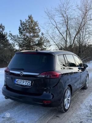 Черный Опель Zafira Tourer 2018 в Утена, объемом двигателя 1.60 л и пробегом 91 тыс. км за 10750 €, фото 27 на AUTOMOTO.COM.LV