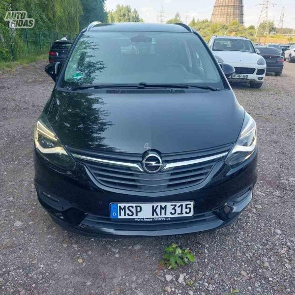 Черный Опель Zafira Tourer 2018 в Каунас, объемом двигателя 2.00 л и пробегом 204 тыс. км за 8750 €, фото 3 на AUTOMOTO.COM.LV
